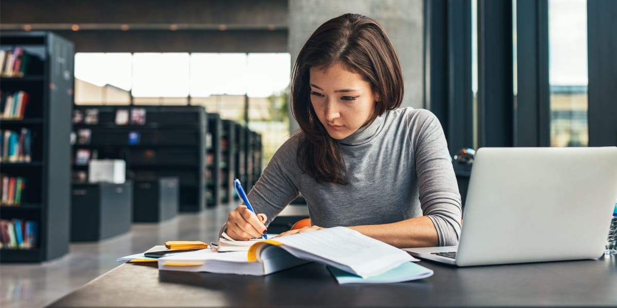 How To Become a Counselor and Make Helping Others Your Career | Blog